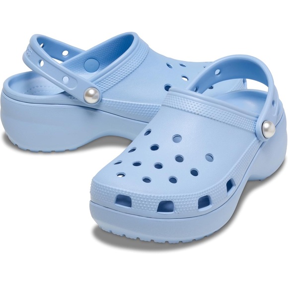 CROCS | Shoes | Nwot Crocs Womens Sz 1 Classic Platform Clog Blue ...